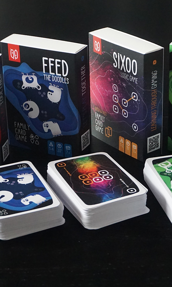 Personalized board and card games | 8 Doodles