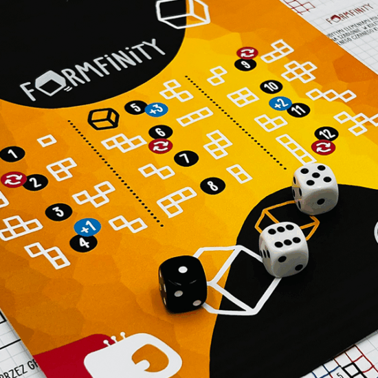 Printable and personalized board games, card games, dice games | 8doodles